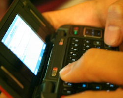 Does Texting Harm Students’ Writing Skills? | Education World